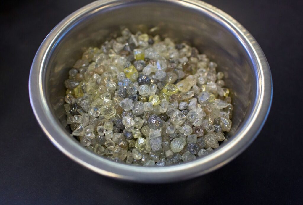 Angola’s Diamond Exports Generate $1.5 Billion in 2024 - Angolan Mining ...