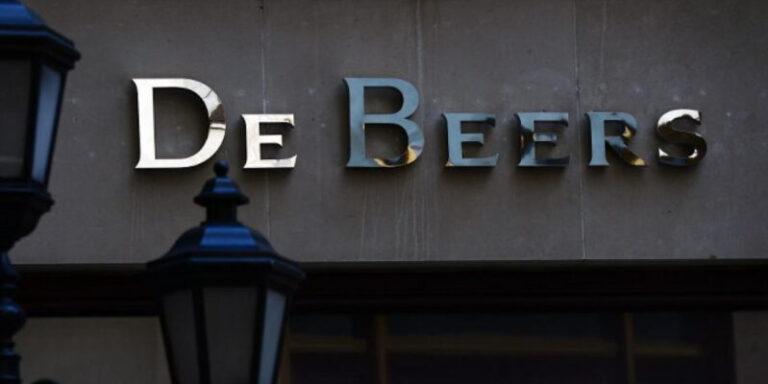 Botswana Moves to Take Full Control of De Beers - Angolan Mining Oil & Gas