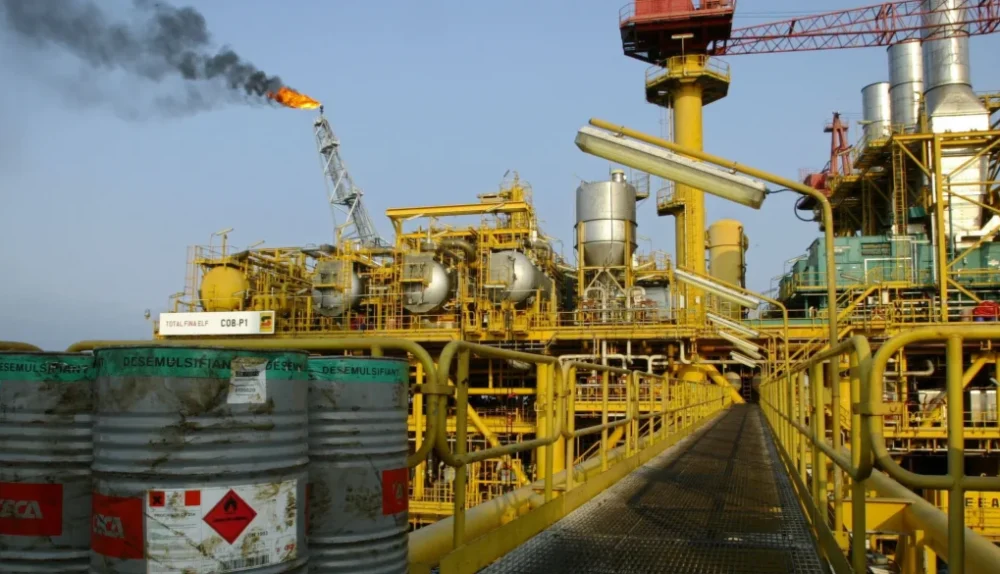 Chevron Expands LNG and Deepwater Oil Operations in Angola - Angolan ...